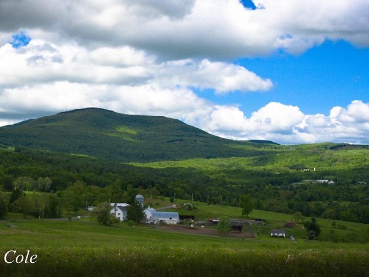 Hull-O Farms Farm Stay | Great Northern Catskills of Greene County
